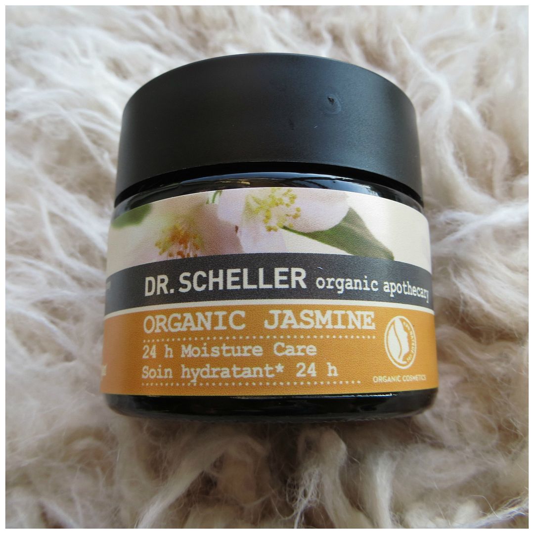 FLOATING IN DREAMS - Reviews . Makeup . Fashion . everyday beauty made ...