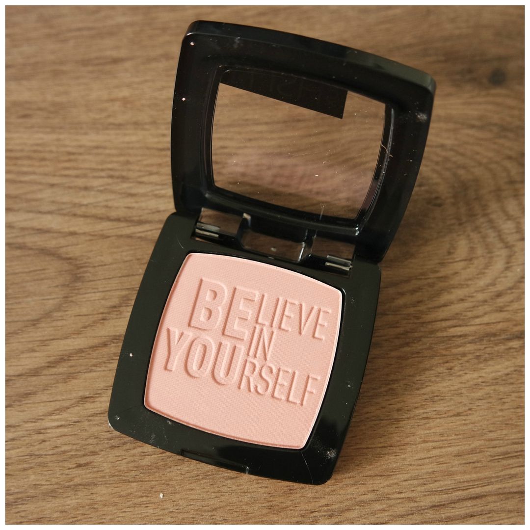 FLOATING IN DREAMS - Reviews . Makeup . Fashion . everyday beauty made ...